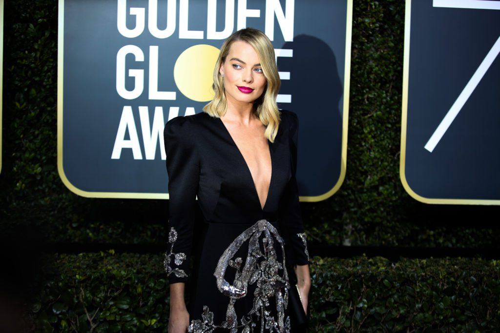 James Bond's George Lazenby Wants Margot Robbie to Play James Bond ...