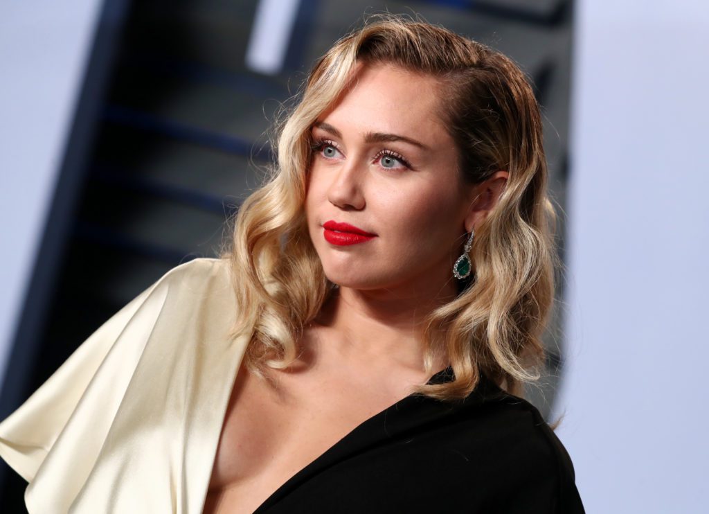 Miley Cyrus joins "RuPaul's Drag Race" - EverydayKoala