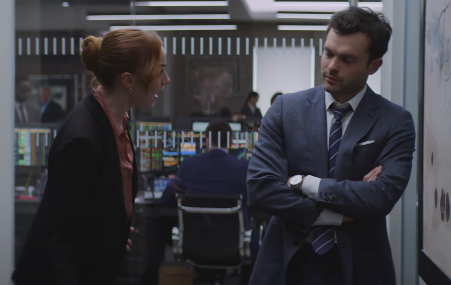 Phoebe Dynevor and Alden Ehrenreich Star in New Trailer for "Fair Play" - EverydayKoala